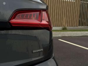 Pelēks Audi Q5 2017 Klaipėda, ar dzinēja tilpumu 1.98 L un nobraukumu 300 tūkst. km par 15500 €, foto 33 vietnē AUTOMOTO.COM.LV