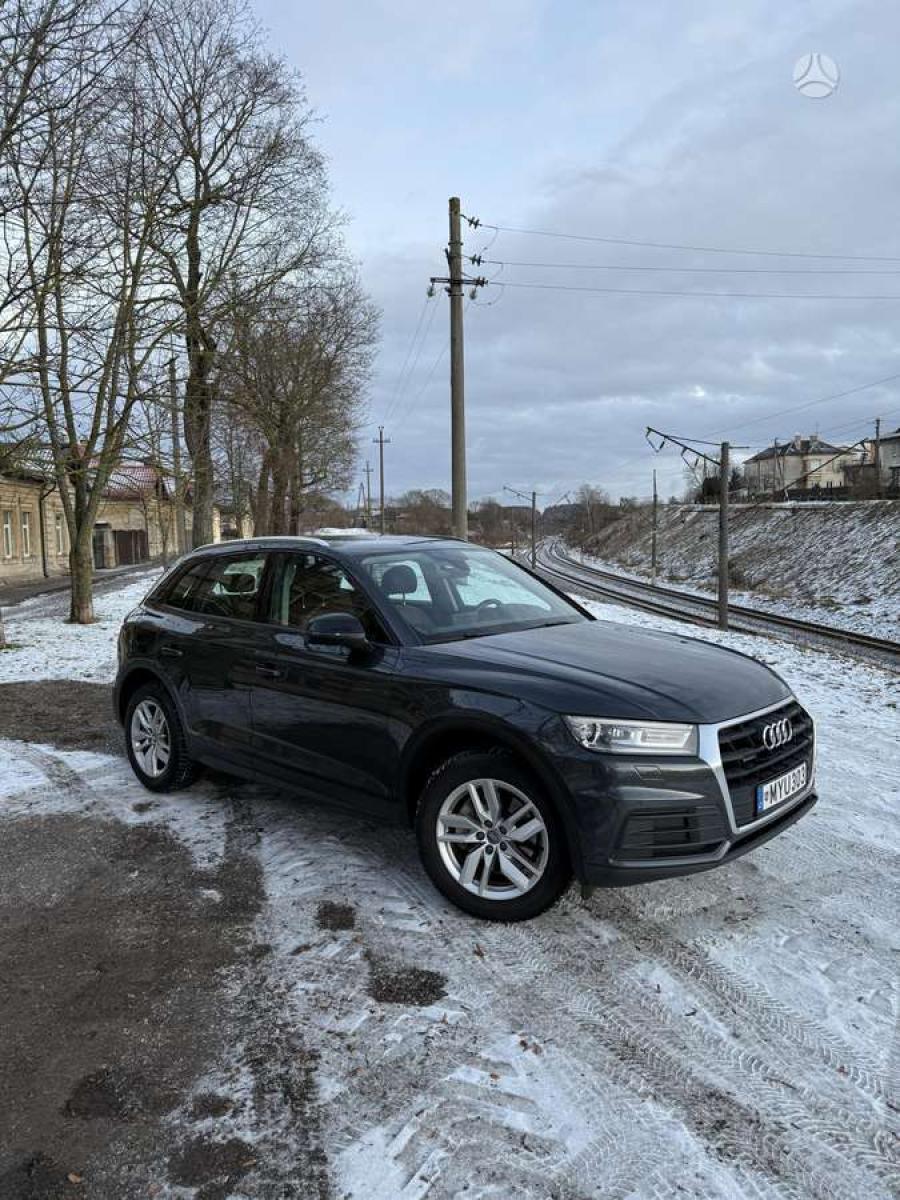 Grey Audi Q5 2017 in Vilnius, with an engine capacity of 1.97 L and mileage of 233 thousand km for 19000 €, photo 1 on AUTOMOTO.COM.LV