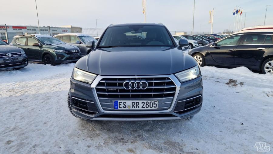 Grey Audi Q5 2017 in Marijampole, with an engine capacity of 2.00 L and mileage of 280 thousand km for 19700 €, photo 3 on AUTOMOTO.COM.LV