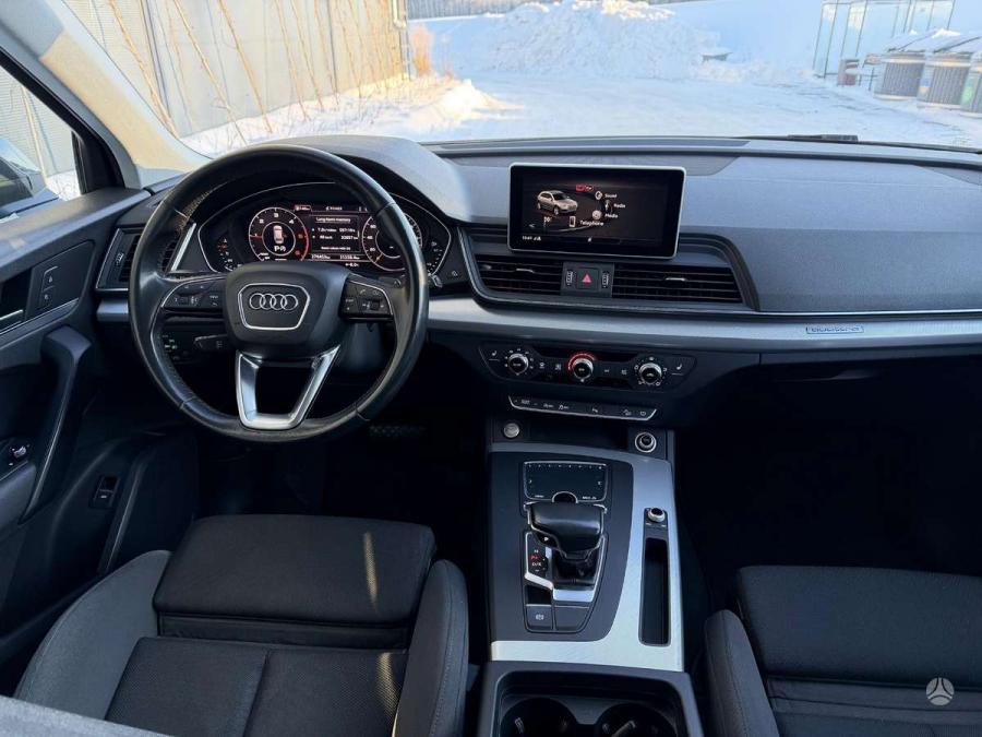 Grey Audi Q5 2017 in Vilnius, with an engine capacity of 1.97 L and mileage of 276 thousand km for 16999 €, photo 31 on AUTOMOTO.COM.LV