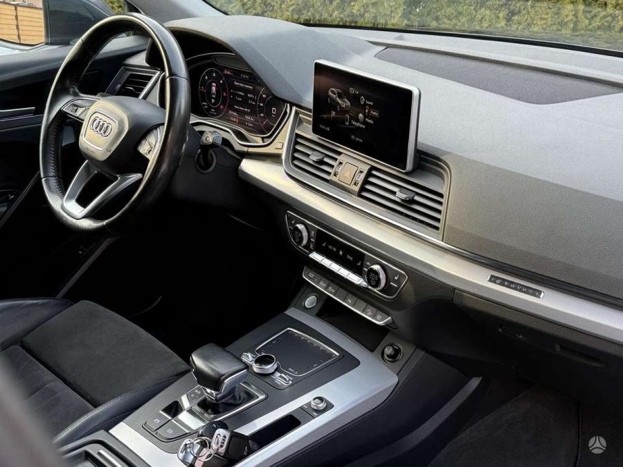 Grey Audi Q5 2017 in Jonava, with an engine capacity of 1.97 L and mileage of 292 thousand km for 18250 €, photo 17 on AUTOMOTO.COM.LV