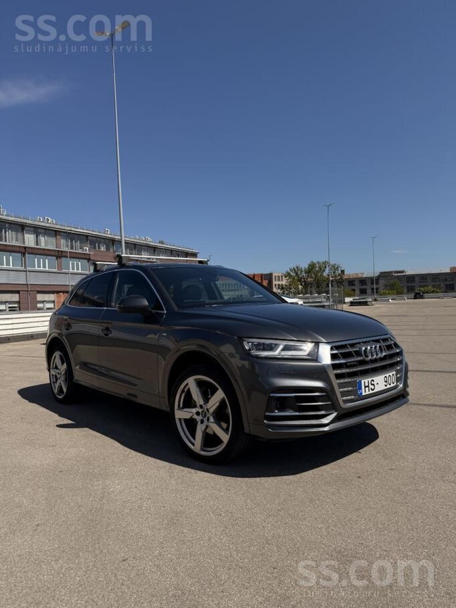Grey Audi Q5 2017 in Riga, with an engine capacity of 2.00 L and mileage of 182 thousand km for 22900 €, photo 1 on AUTOMOTO.COM.LV