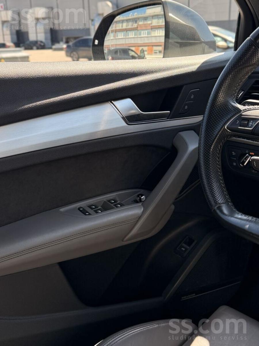 Grey Audi Q5 2017 in Riga, with an engine capacity of 2.00 L and mileage of 182 thousand km for 22900 €, photo 11 on AUTOMOTO.COM.LV