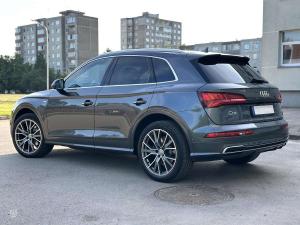 Pelēks Audi Q5 2017 Kauņa, ar dzinēja tilpumu 1.97 L un nobraukumu 261 tūkst. km par 22990 €, foto 8 vietnē AUTOMOTO.COM.LV