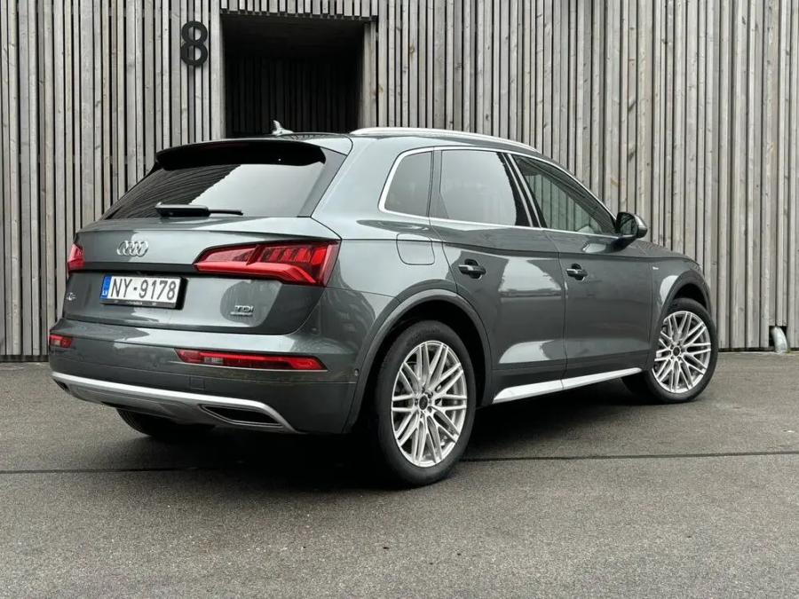 Pelēks Audi Q5 2017 Rīga, ar dzinēja tilpumu 2.00 L un nobraukumu 187 tūkst. km par 27395 €, foto 5 vietnē AUTOMOTO.COM.LV