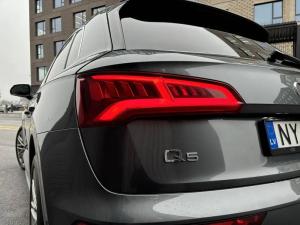 Pelēks Audi Q5 2017 Rīga, ar dzinēja tilpumu 2.00 L un nobraukumu 187 tūkst. km par 27395 €, foto 7 vietnē AUTOMOTO.COM.LV