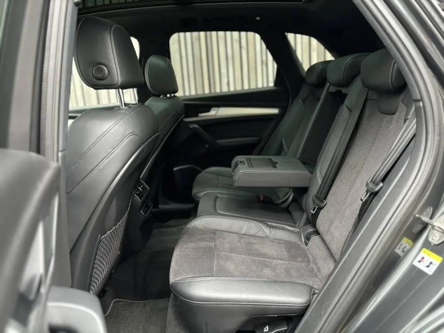 Pelēks Audi Q5 2017 Rīga, ar dzinēja tilpumu 2.00 L un nobraukumu 187 tūkst. km par 27395 €, foto 11 vietnē AUTOMOTO.COM.LV