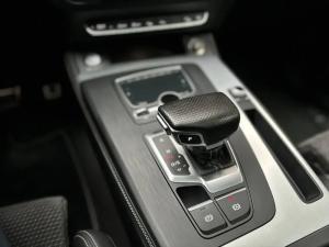 Pelēks Audi Q5 2017 Rīga, ar dzinēja tilpumu 2.00 L un nobraukumu 187 tūkst. km par 27395 €, foto 15 vietnē AUTOMOTO.COM.LV