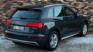 Grey Audi Q5 2017 in Riga, with an engine capacity of 2.00 L and mileage of 196 thousand km for 25500 €, photo 8 on AUTOMOTO.COM.LV
