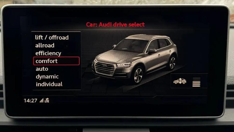 Grey Audi Q5 2017 in Riga, with an engine capacity of 2.00 L and mileage of 196 thousand km for 25500 €, photo 10 on AUTOMOTO.COM.LV