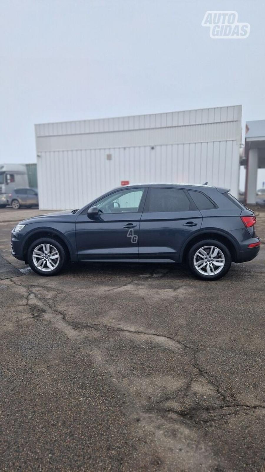 Grey Audi Q5 2017 in Klaipeda, with an engine capacity of 2.00 L and mileage of 236 thousand km for 18900 €, photo 10 on AUTOMOTO.COM.LV
