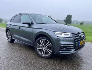 Grey Audi Q5 2017 in Vilnius, with an engine capacity of 1.98 L and mileage of 224 thousand km for 22550 €, photo  on AUTOMOTO.COM.LV