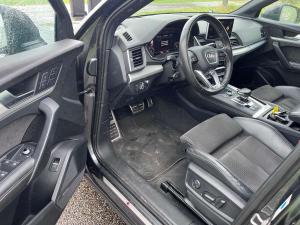 Grey Audi Q5 2017 in Vilnius, with an engine capacity of 1.98 L and mileage of 224 thousand km for 22550 €, photo 13 on AUTOMOTO.COM.LV