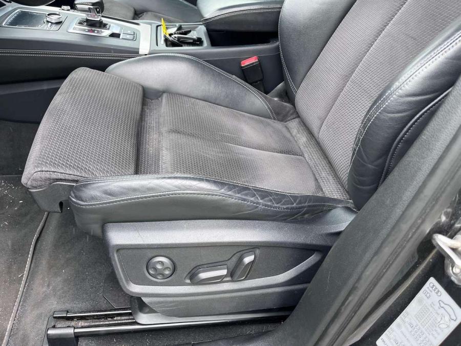 Grey Audi Q5 2017 in Vilnius, with an engine capacity of 1.98 L and mileage of 224 thousand km for 22550 €, photo 14 on AUTOMOTO.COM.LV