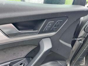 Grey Audi Q5 2017 in Vilnius, with an engine capacity of 1.98 L and mileage of 224 thousand km for 22550 €, photo 20 on AUTOMOTO.COM.LV