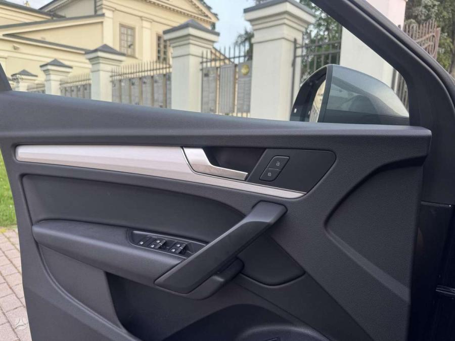 Pelēks Audi Q5 2017 Viļņa, ar dzinēja tilpumu 2.00 L un nobraukumu 220 tūkst. km par 20650 €, foto 24 vietnē AUTOMOTO.COM.LV