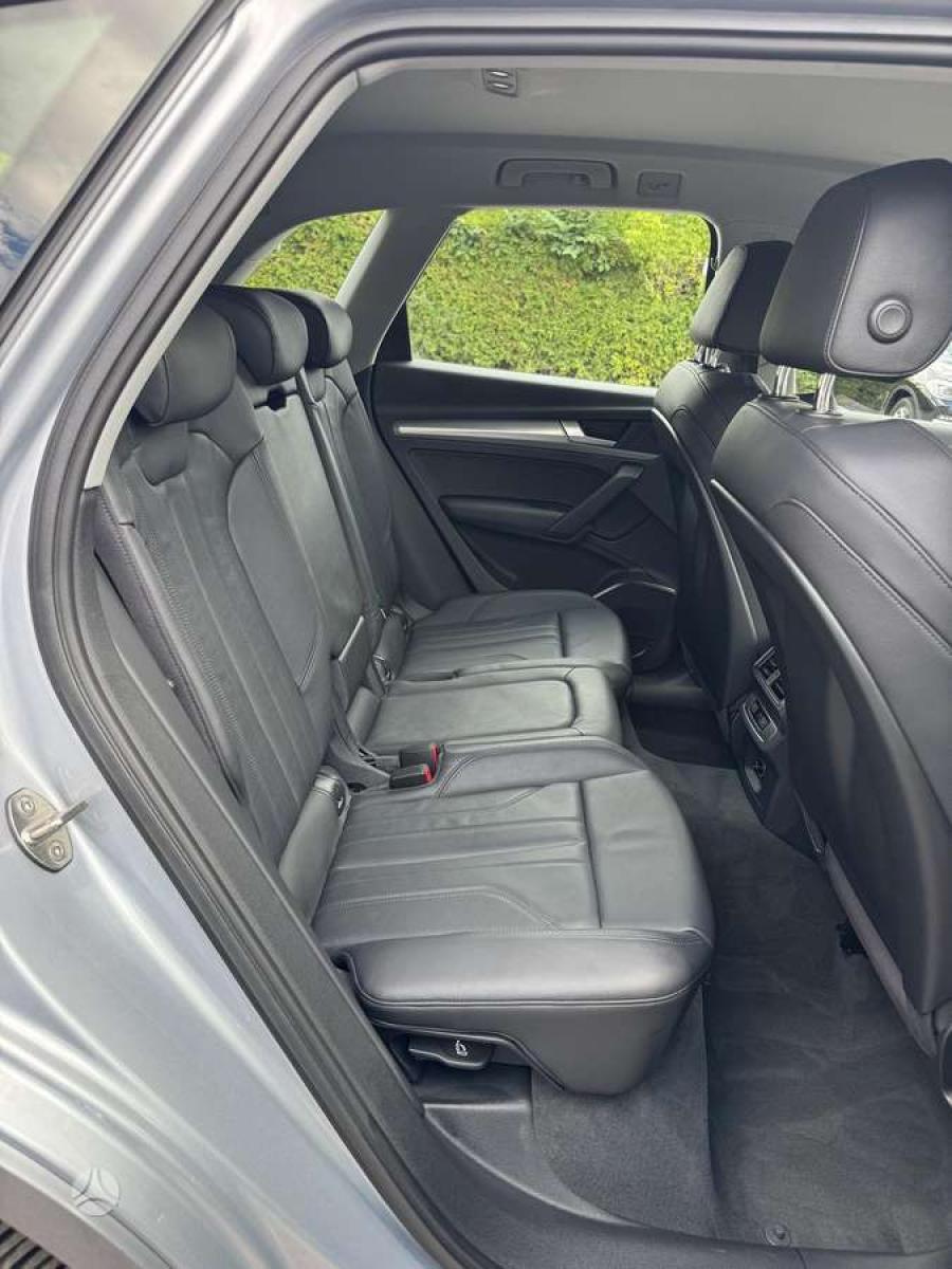 Grey Audi Q5 2017 in Panevezys, with an engine capacity of 1.97 L and mileage of 114 thousand km for 19400 €, photo 12 on AUTOMOTO.COM.LV