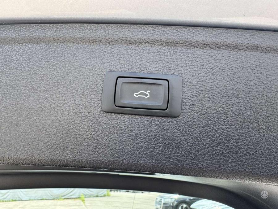 Grey Audi Q5 2017 in Panevezys, with an engine capacity of 1.97 L and mileage of 114 thousand km for 19400 €, photo 14 on AUTOMOTO.COM.LV