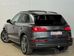 Grey Audi Q5 2017 in Jurmala, with an engine capacity of 2.00 L and mileage of 224 thousand km for 22450 €, photo 12 on AUTOMOTO.COM.LV