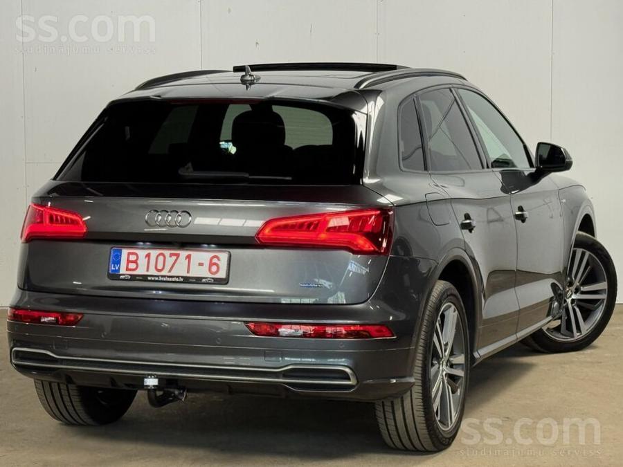 Grey Audi Q5 2017 in Jurmala, with an engine capacity of 2.00 L and mileage of 224 thousand km for 22450 €, photo 13 on AUTOMOTO.COM.LV