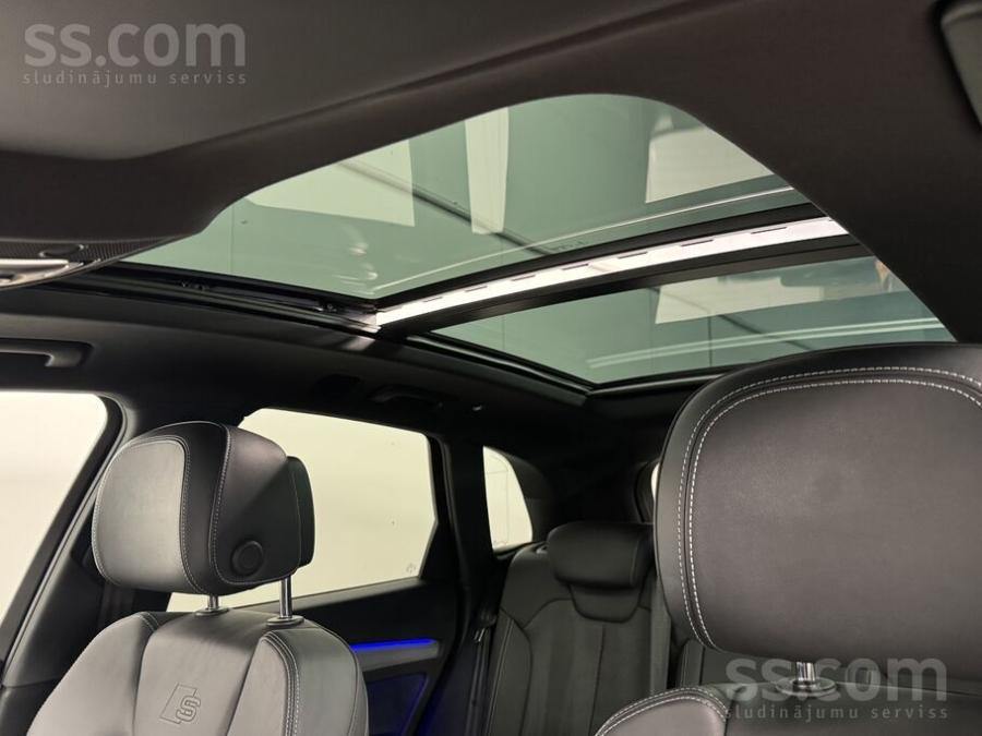 Grey Audi Q5 2017 in Jurmala, with an engine capacity of 2.00 L and mileage of 224 thousand km for 22450 €, photo 18 on AUTOMOTO.COM.LV