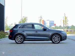 Grey Audi Q5 2017 in Vilnius, with an engine capacity of 2.00 L and mileage of 211 thousand km for 22350 €, photo 4 on AUTOMOTO.COM.LV