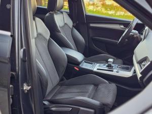 Grey Audi Q5 2017 in Vilnius, with an engine capacity of 2.00 L and mileage of 211 thousand km for 22350 €, photo 31 on AUTOMOTO.COM.LV