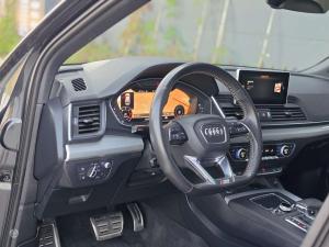 Grey Audi Q5 2017 in Vilnius, with an engine capacity of 2.00 L and mileage of 211 thousand km for 22350 €, photo 35 on AUTOMOTO.COM.LV