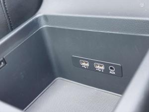 Grey Audi Q5 2017 in Vilnius, with an engine capacity of 2.00 L and mileage of 211 thousand km for 22350 €, photo 47 on AUTOMOTO.COM.LV