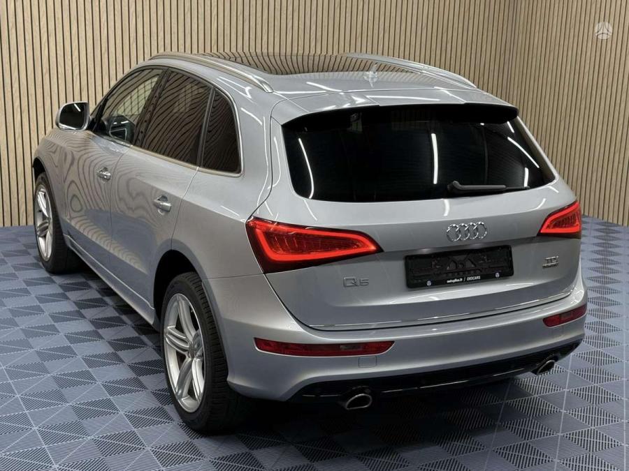 Grey Audi Q5 2017 in Marijampole, with an engine capacity of 2.97 L and mileage of 229 thousand km for 14500 €, photo 14 on AUTOMOTO.COM.LV