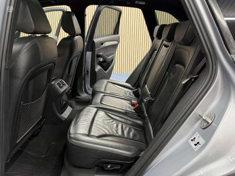 Grey Audi Q5 2017 in Marijampole, with an engine capacity of 2.97 L and mileage of 229 thousand km for 14500 €, photo 30 on AUTOMOTO.COM.LV