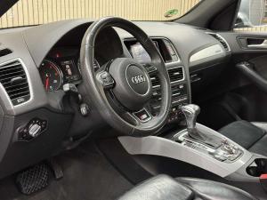 Grey Audi Q5 2017 in Marijampole, with an engine capacity of 2.97 L and mileage of 229 thousand km for 14500 €, photo 40 on AUTOMOTO.COM.LV