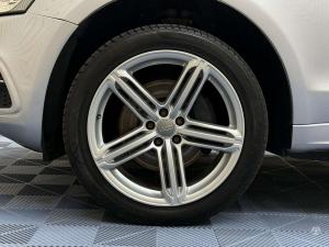 Grey Audi Q5 2017 in Marijampole, with an engine capacity of 2.97 L and mileage of 229 thousand km for 14500 €, photo 63 on AUTOMOTO.COM.LV