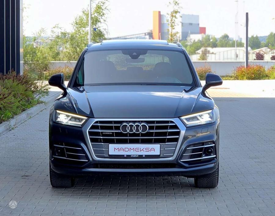 Grey Audi Q5 2017 in Vilnius, with an engine capacity of 2.00 L and mileage of 211 thousand km for 22350 €, photo 12 on AUTOMOTO.COM.LV