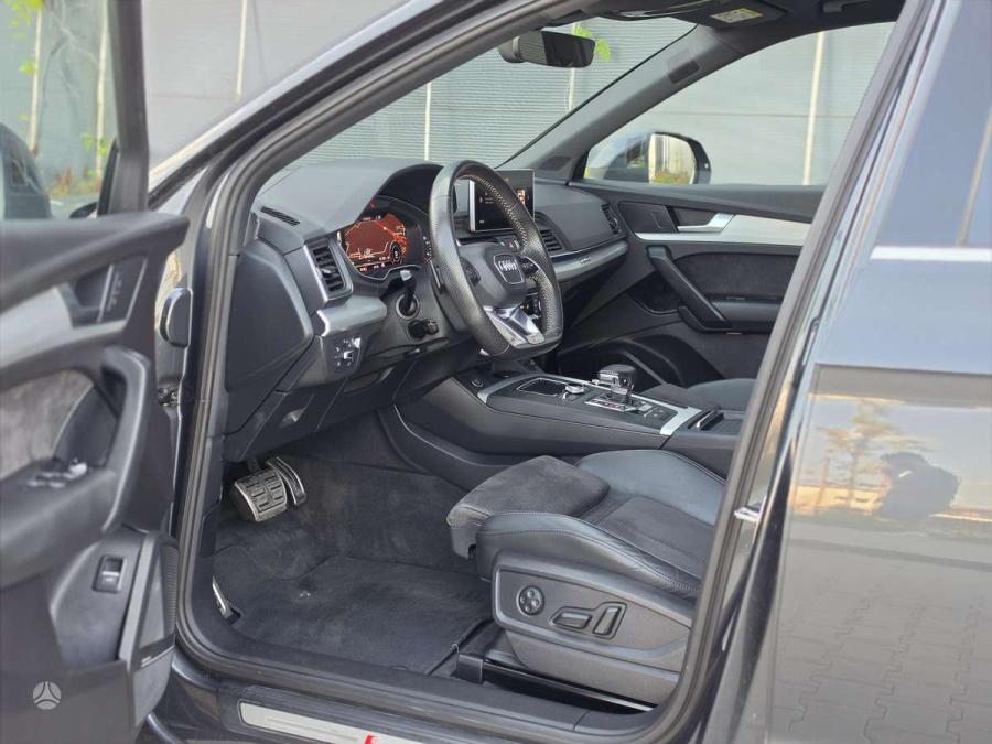Grey Audi Q5 2017 in Vilnius, with an engine capacity of 2.00 L and mileage of 211 thousand km for 22350 €, photo 28 on AUTOMOTO.COM.LV