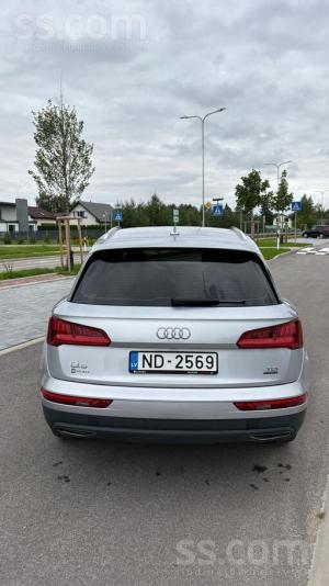 Grey Audi Q5 2017 in Jelgava, with an engine capacity of 2.00 L and mileage of 109 thousand km for 20250 €, photo 4 on AUTOMOTO.COM.LV