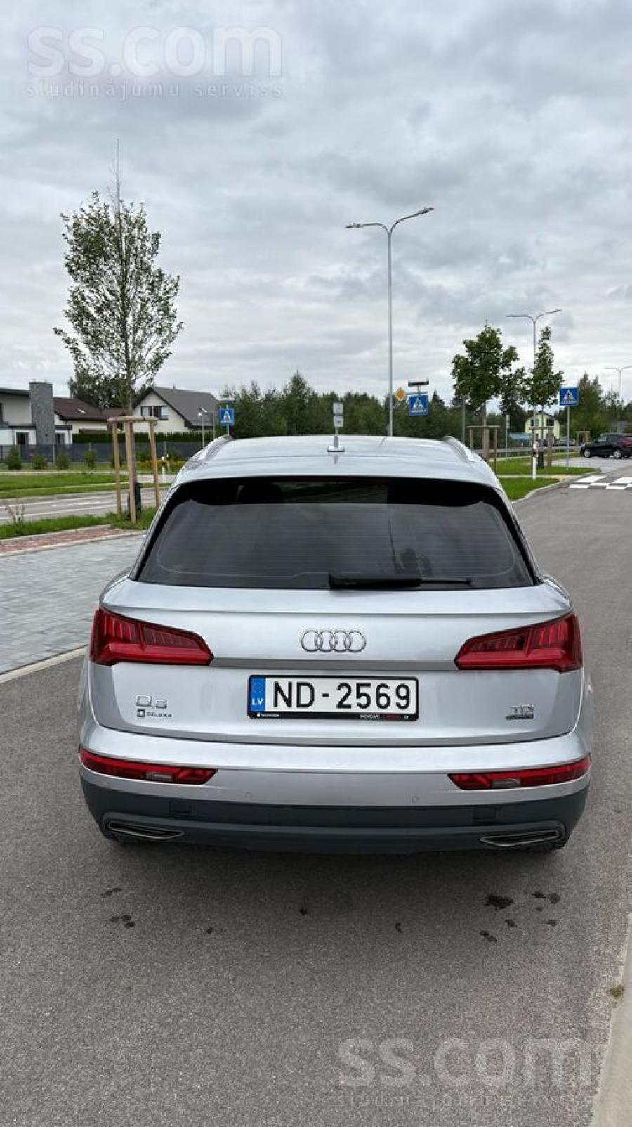 Grey Audi Q5 2017 in Jelgava, with an engine capacity of 2.00 L and mileage of 109 thousand km for 20250 €, photo 4 on AUTOMOTO.COM.LV