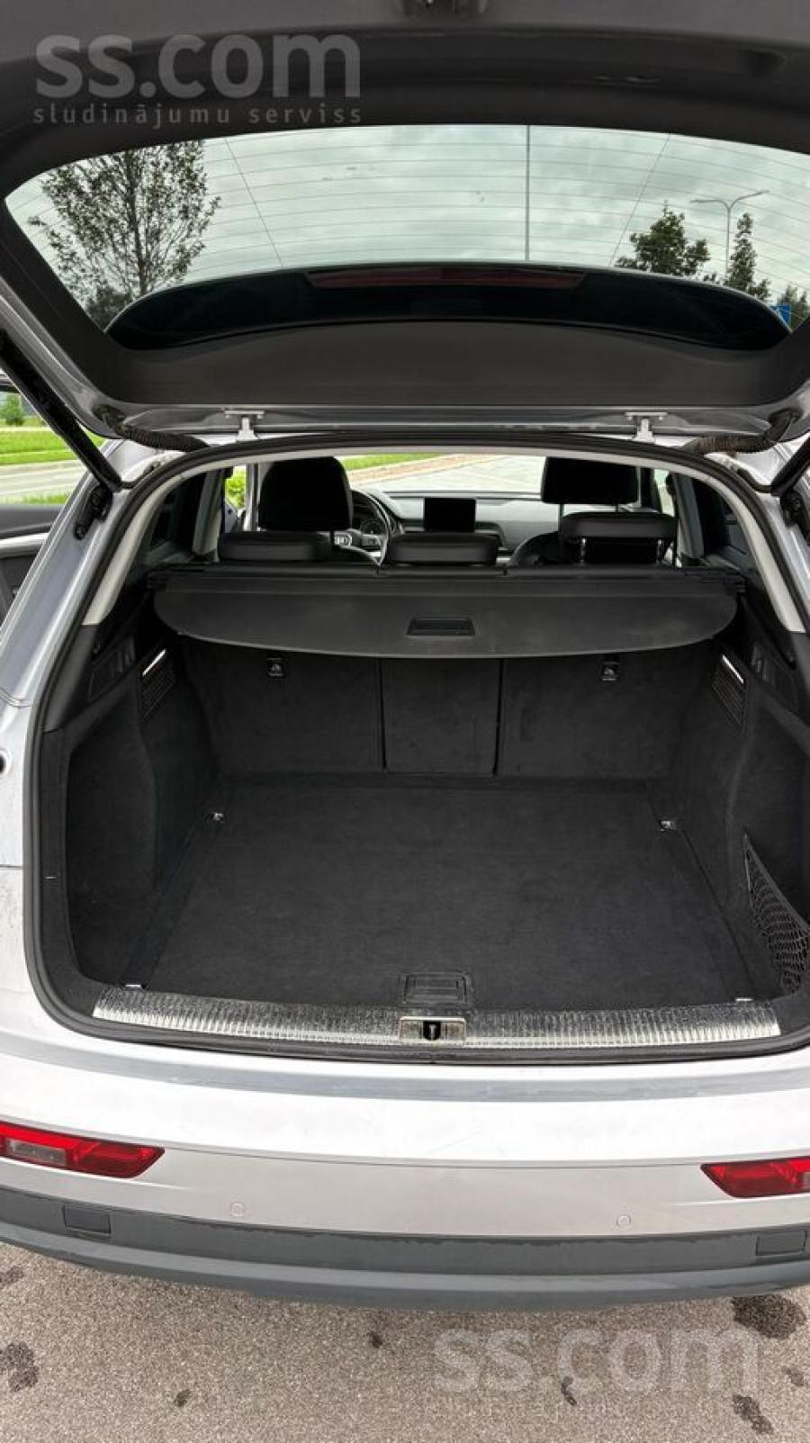 Grey Audi Q5 2017 in Jelgava, with an engine capacity of 2.00 L and mileage of 109 thousand km for 20250 €, photo 5 on AUTOMOTO.COM.LV