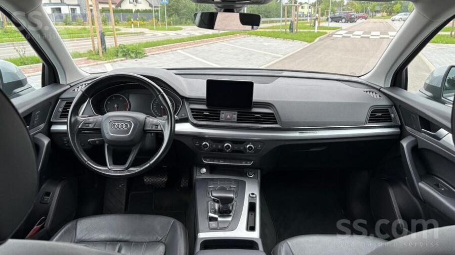 Grey Audi Q5 2017 in Jelgava, with an engine capacity of 2.00 L and mileage of 109 thousand km for 20250 €, photo 7 on AUTOMOTO.COM.LV
