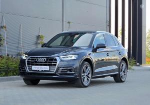 Grey Audi Q5 2017 in Vilnius, with an engine capacity of 2.00 L and mileage of 211 thousand km for 22250 €, photo 16 on AUTOMOTO.COM.LV