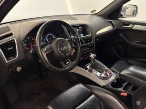 Grey Audi Q5 2017 in Marijampole, with an engine capacity of 2.97 L and mileage of 229 thousand km for 13999 €, photo 3 on AUTOMOTO.COM.LV