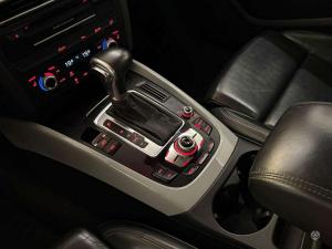 Grey Audi Q5 2017 in Marijampole, with an engine capacity of 2.97 L and mileage of 229 thousand km for 13999 €, photo 4 on AUTOMOTO.COM.LV
