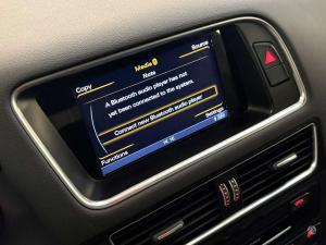 Grey Audi Q5 2017 in Marijampole, with an engine capacity of 2.97 L and mileage of 229 thousand km for 13999 €, photo 5 on AUTOMOTO.COM.LV