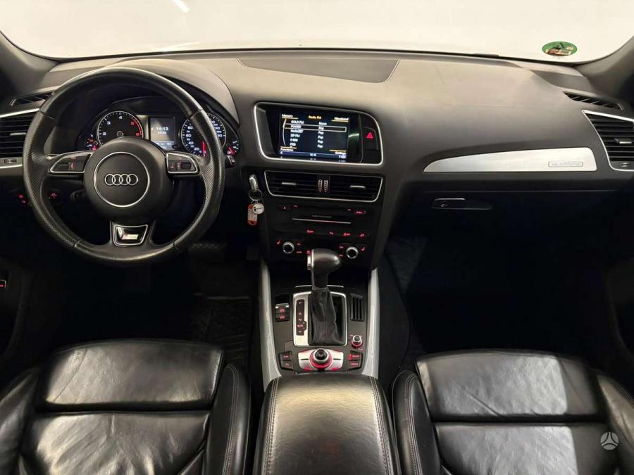 Grey Audi Q5 2017 in Marijampole, with an engine capacity of 2.97 L and mileage of 229 thousand km for 13999 €, photo 6 on AUTOMOTO.COM.LV