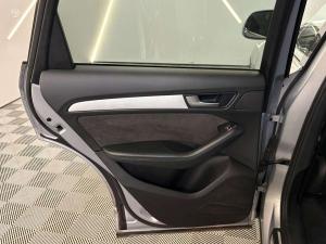 Grey Audi Q5 2017 in Marijampole, with an engine capacity of 2.97 L and mileage of 229 thousand km for 13999 €, photo 27 on AUTOMOTO.COM.LV