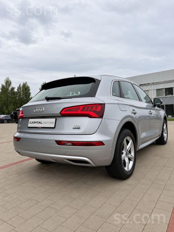 Pelēks Audi Q5 2017 Rīga, ar dzinēja tilpumu 2.00 L un nobraukumu 117 tūkst. km par 21090 €, foto 7 vietnē AUTOMOTO.COM.LV