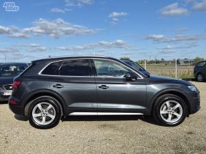 Grey Audi Q5 2017 in Vilnius, with an engine capacity of 2.00 L and mileage of 258 thousand km for 16900 €, photo 5 on AUTOMOTO.COM.LV