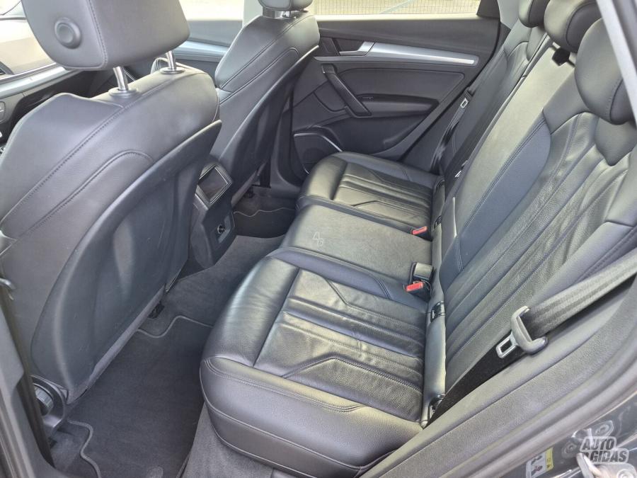 Grey Audi Q5 2017 in Vilnius, with an engine capacity of 2.00 L and mileage of 258 thousand km for 16900 €, photo 9 on AUTOMOTO.COM.LV
