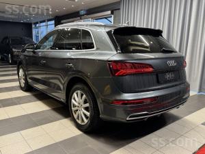 Grey Audi Q5 2018 in Riga, with an engine capacity of 2.00 L and mileage of 187 thousand km for 23990 €, photo 7 on AUTOMOTO.COM.LV
