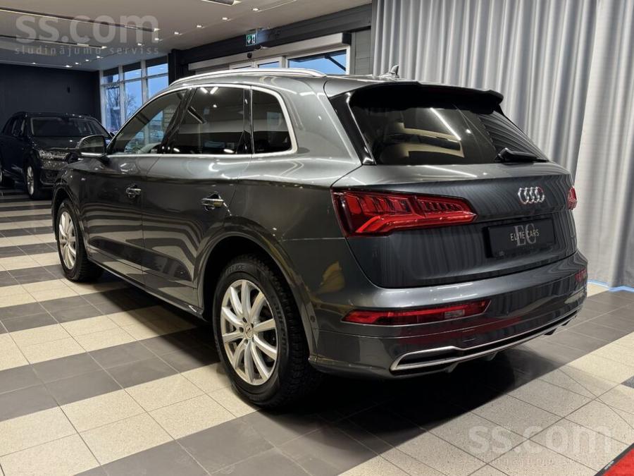 Grey Audi Q5 2018 in Riga, with an engine capacity of 2.00 L and mileage of 187 thousand km for 23990 €, photo 7 on AUTOMOTO.COM.LV